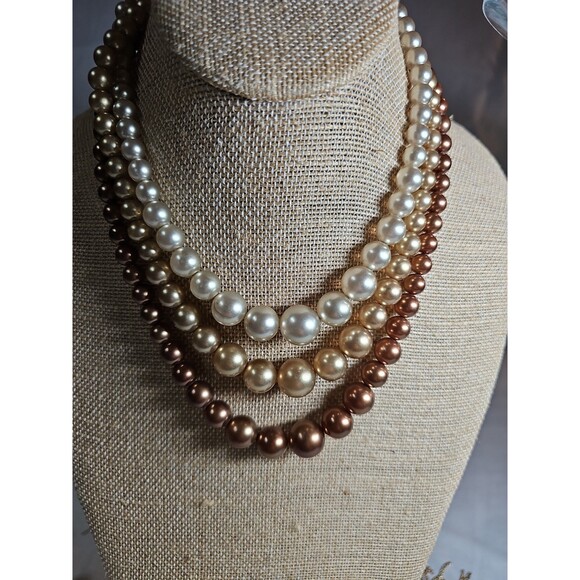 unbranded | Jewelry | Tri Color Faux Pearl Necklace | Poshmark